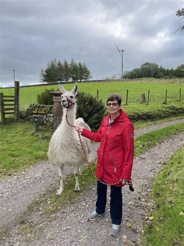 Reach out and touch somebody’s hand. (Remembering Mary Smith) #Memories ...